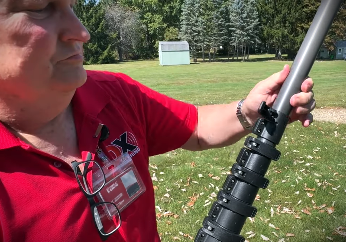 Product Spotlight Video: DX Engineering Premier Telescoping Carbon ...